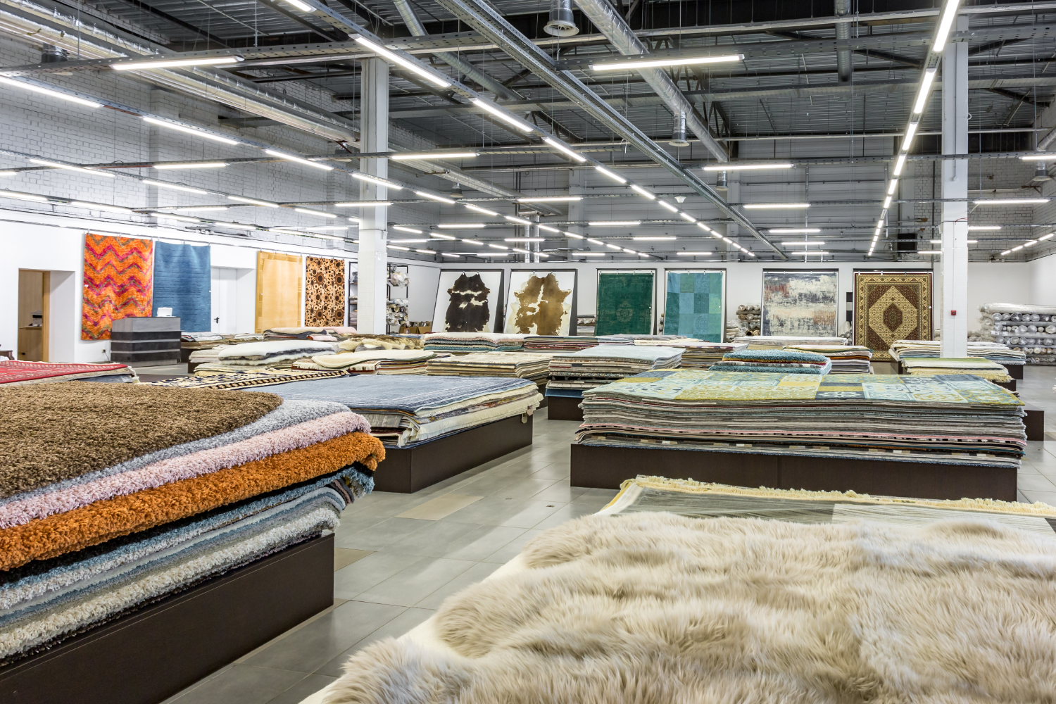 Ultimate Guide To Contemporary Area Rugs: What They Are, Typical Design ...